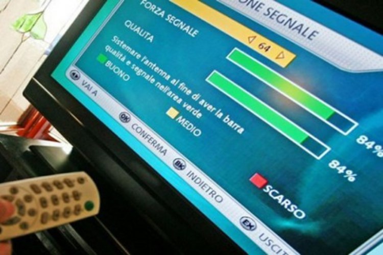 Italia: Gobierno anuncia subasta por tres licencias TDT - Televisión